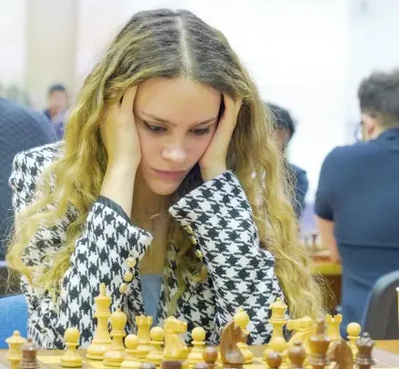 BoltChess • Play Chess Pros